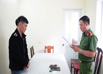 Bán đất của người khác khi được nhờ đứng tên sổ đỏ, chiếm đoạt gần 2 tỉ ...